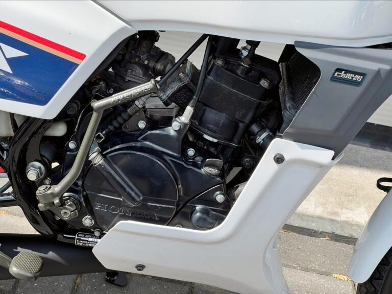 Zeer mooie Honda MBX80 Rothmans (HC04) - Honda M Onderdelen