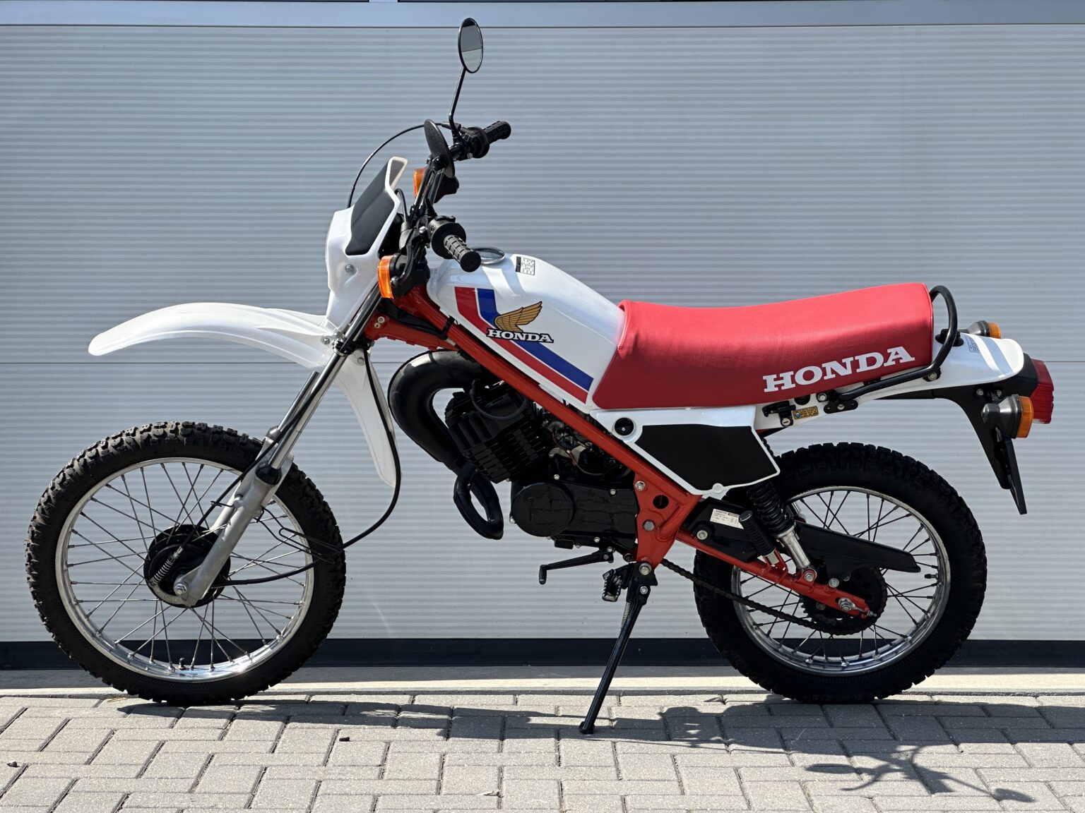 Leuke Honda MT8 als MT5 Jubileum kleurstelling - Honda M Onderdelen